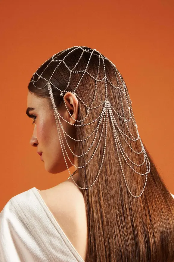 WSN | Les bijoux bruts et edgy de Caitlin Perrin font leur entrée ...